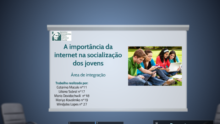 A importancia da internet na socialização dos jovens by Liliana Sobral ...