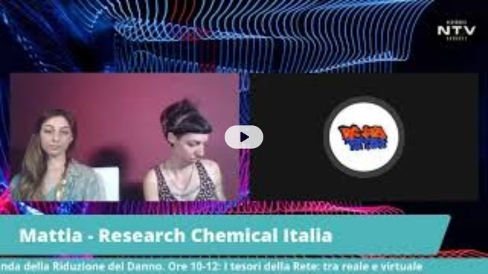 Netreach: le piazze, i vivoli e le case virtuali by Lorenzo Camoletto on Prezi